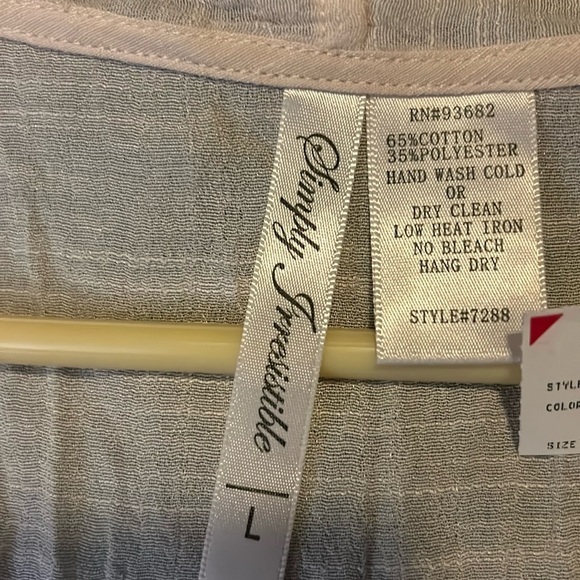 Simply Irresistible | Tops | Sleeveless Open Front Ruffles With Lace ...